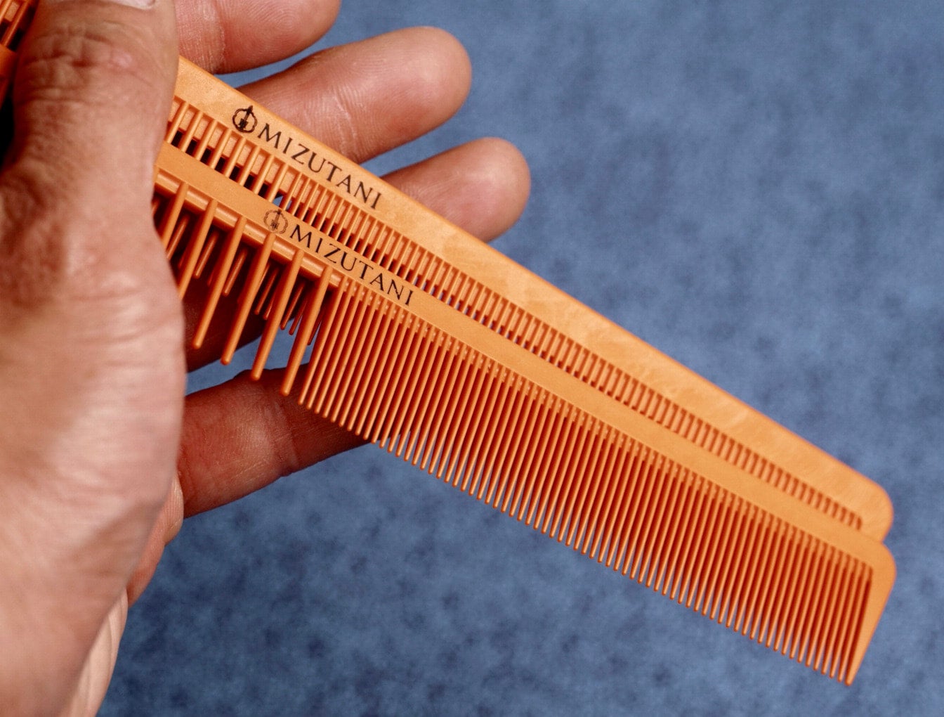 orange cutting comb